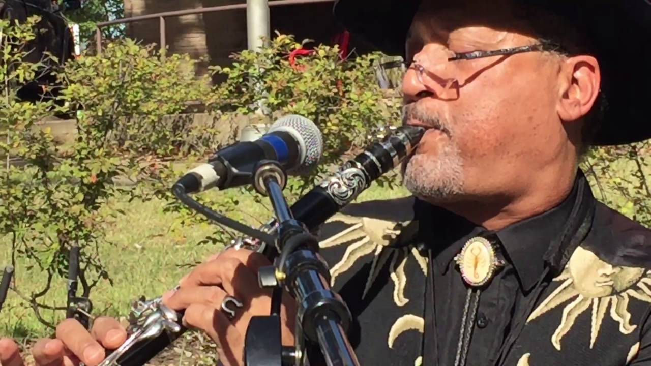 Brian "Breeze" Cayolle at RiverArtsFest - YouTube