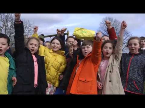 London Marathon: Teachers, children and chickens! - YouTube