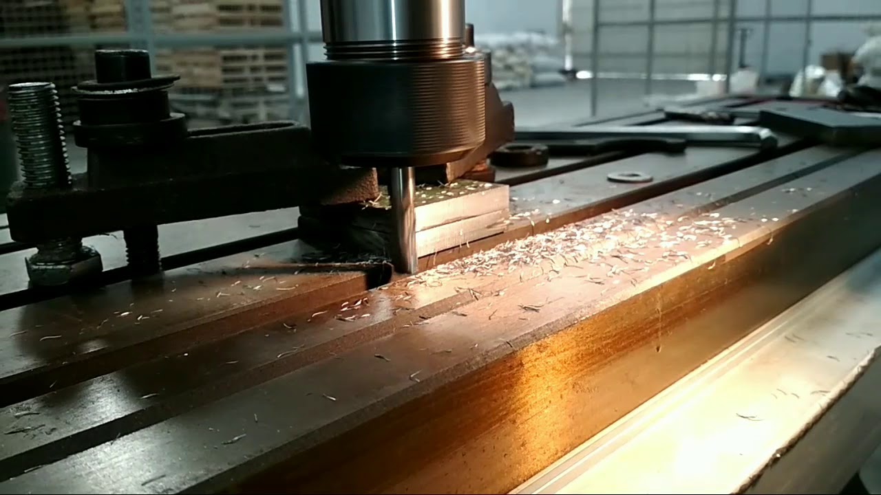 MILING MACHINE : Cara Dasar Mengoperasikan Mesin Milling - YouTube