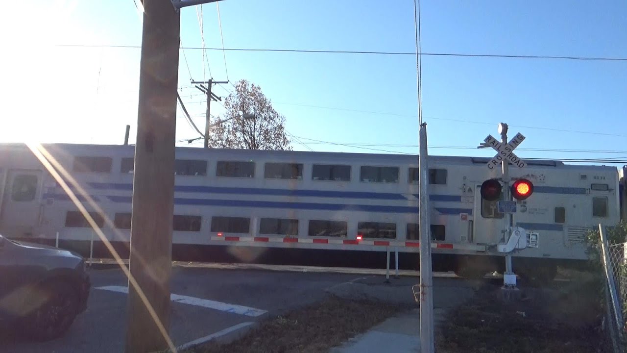 (New Bell) LIRR 402 Double Decker to Patchogue - Snedecor Ave Railroad ...