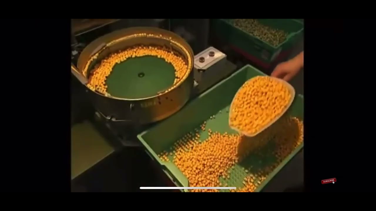 How Lego is made - YouTube
