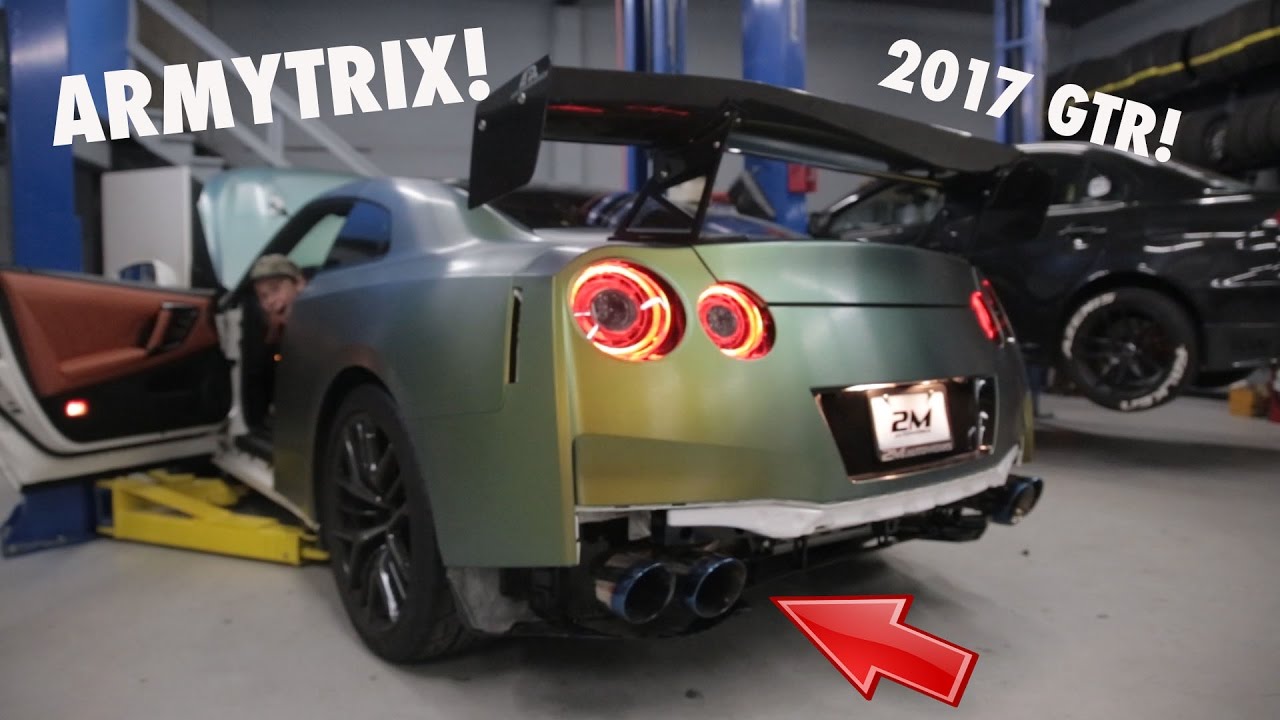 REVVING A 2017 GTR ARMYTRIX EXHAUST! - YouTube