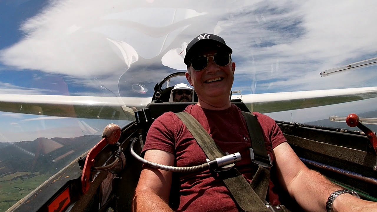 Spin’s in a Glider - YouTube