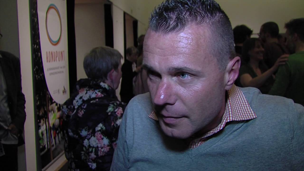 Erik De Vadder op de premiere van Fractie van een seconde. - YouTube