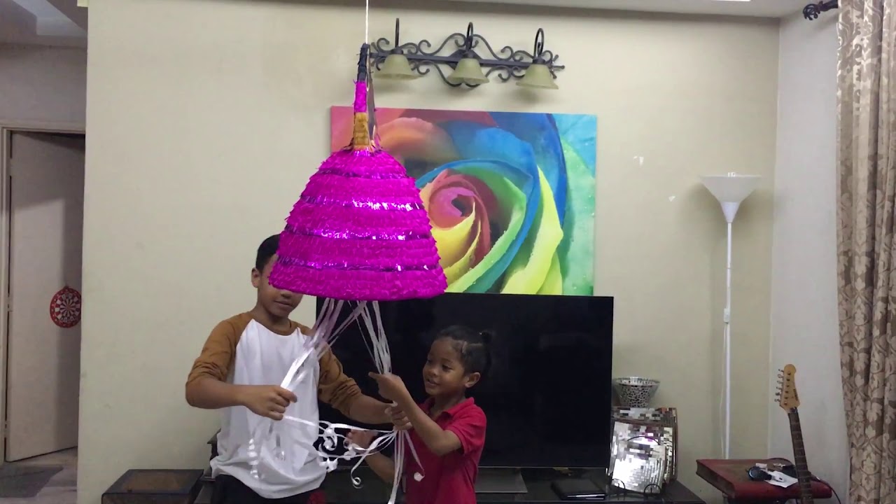 Funniest Gender Reveal Pinata YouTube funniest-gender-reveal-pinata-youtube