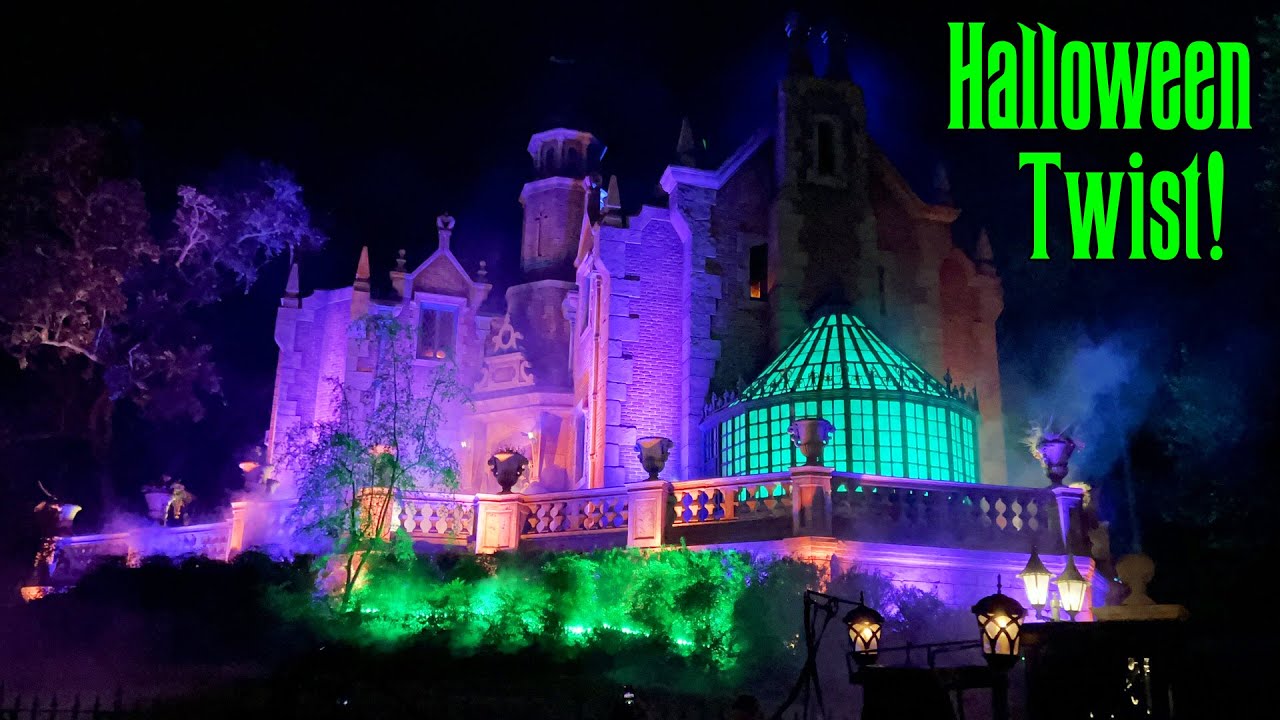 Haunted Mansion Queue with Madame Carlotta, Butler Broome - Mickey's ...