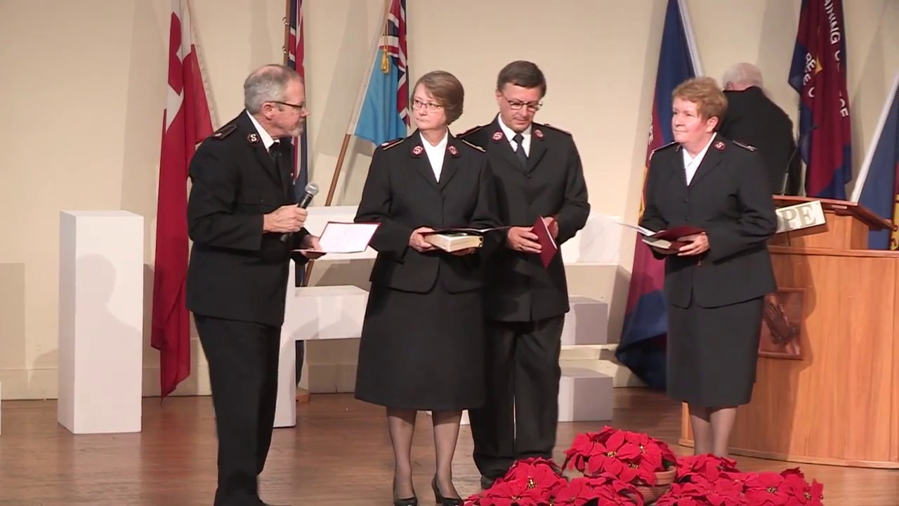 Commissioning 2017 - Installation of New Senior Officers - YouTube