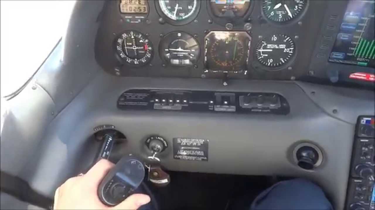 Cirrus Sr20 Cockpit