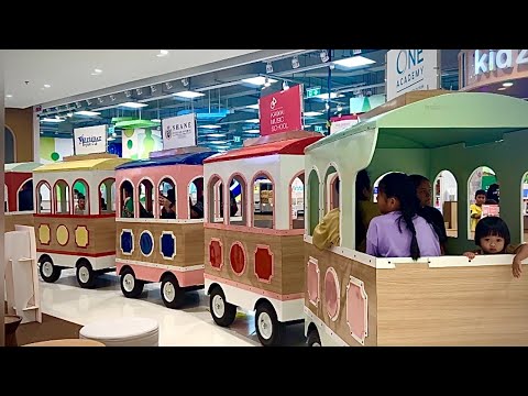 Walking Tour of Central Sriracha, Beautiful Sea View of Sky Running ...