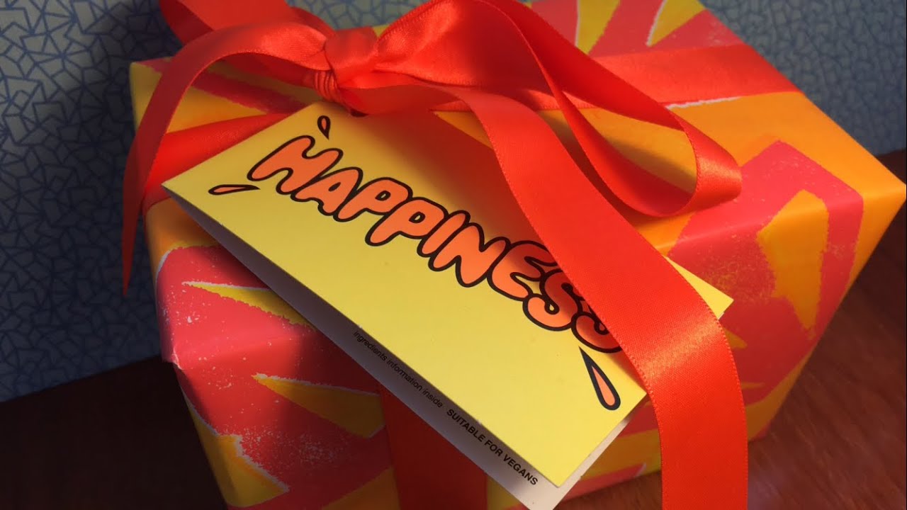Lush Happiness gift box unboxing - YouTube