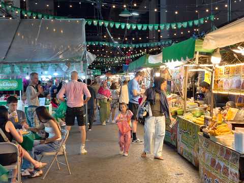 [4K] Exploring Patpong Night Market a colorful nighttime atmosphere around silom Bangkok