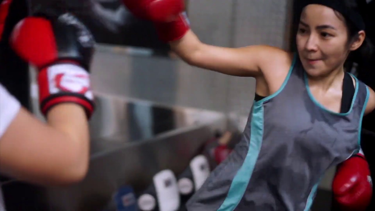 PUNCH MMA FEATURED MEMBER : KARLINA (KC) - Muay Thai Surabaya ...