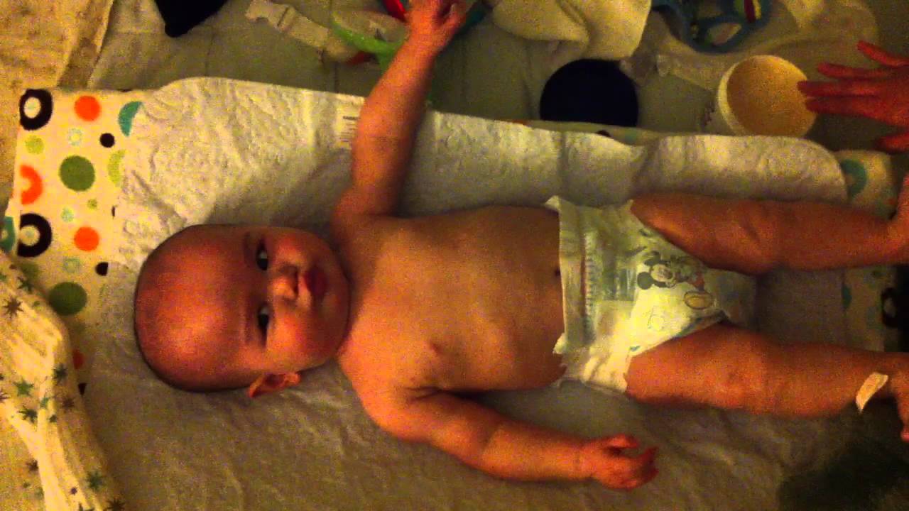 Making Funny Lip Noises - YouTube