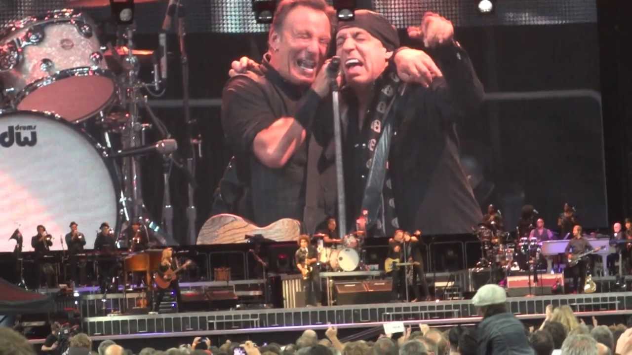 Bruce Springsteen / Ramrod / Stade de France, Paris / 2013-06-29 - YouTube