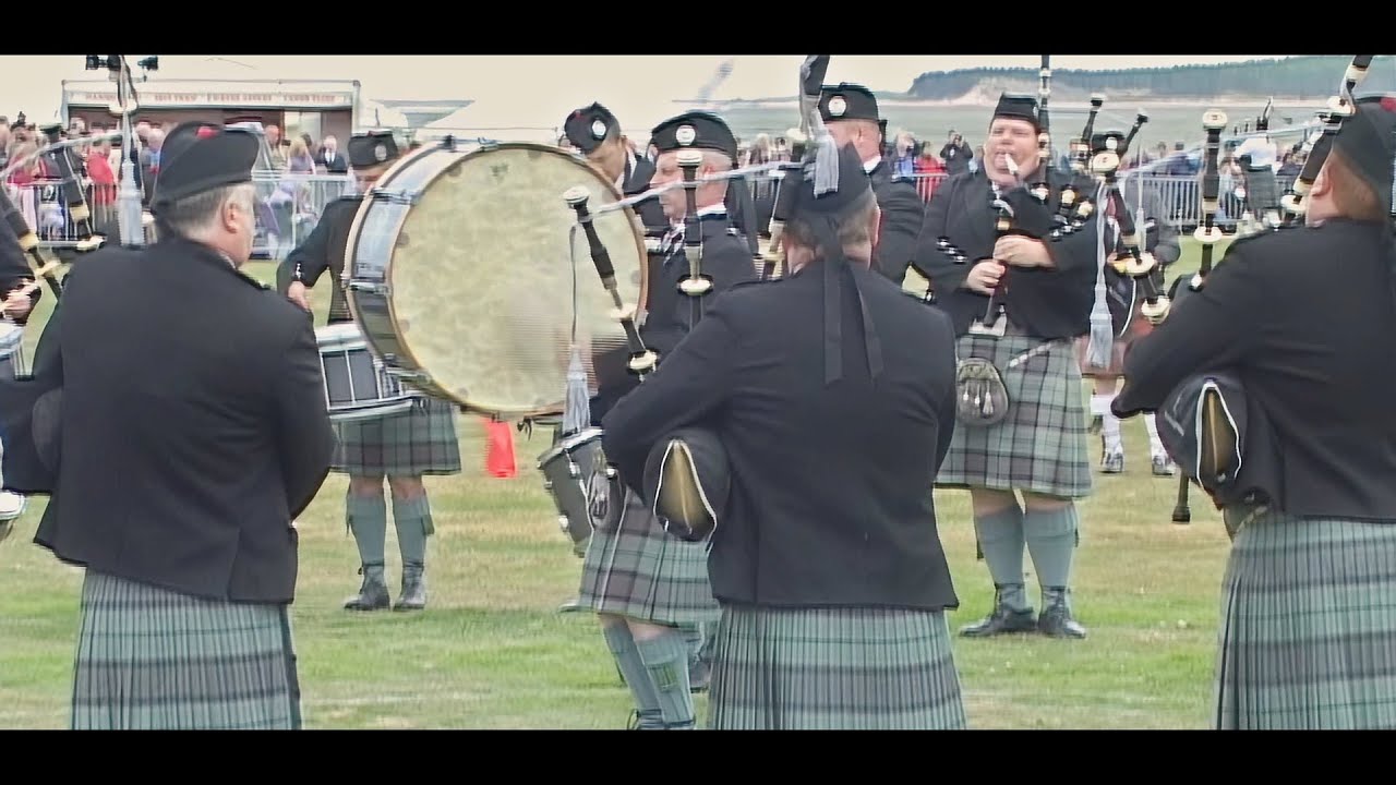 Rare footage of Roddy MacLeod leading Scottish Power's Medley at Tain ...