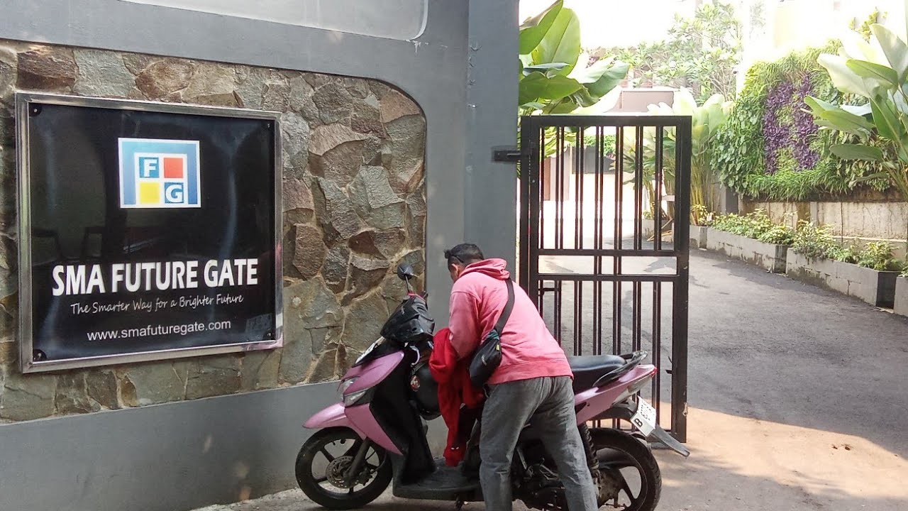 Sekolah Unggulan SMA Future Gate jln Yudistira Jati Asih Bekasi - YouTube
