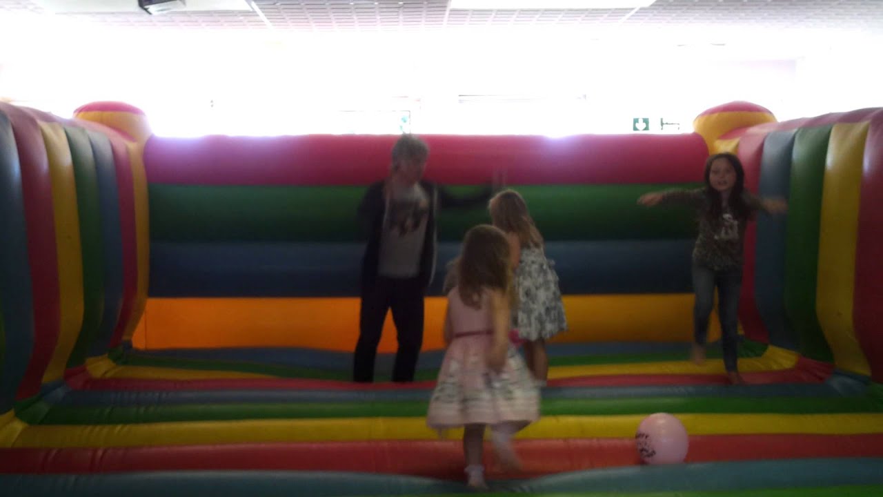 Simon Mohan Does The Bouncy Bouncy - YouTube