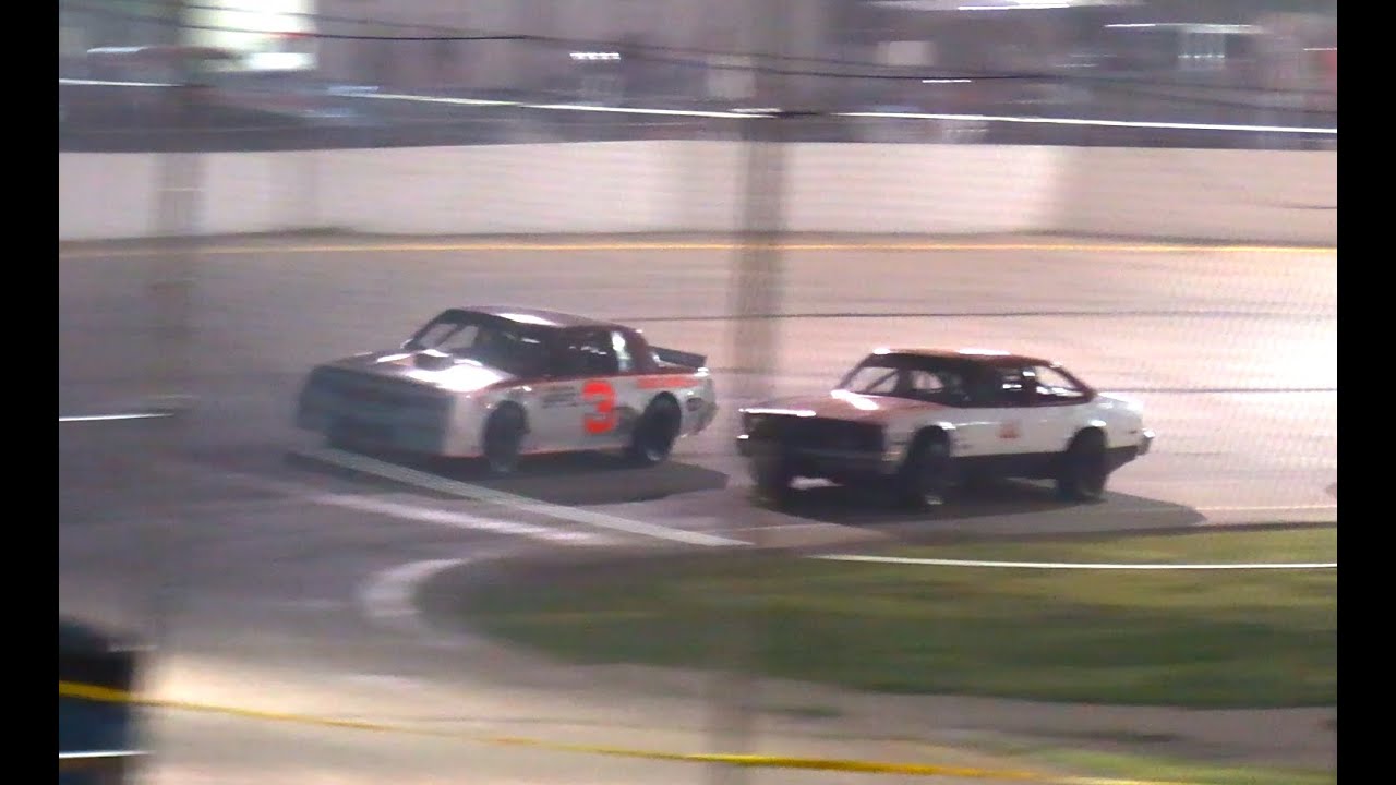 Super Stock - Pass for the Lead @ Hi Way 92 Raceway 2024 - YouTube