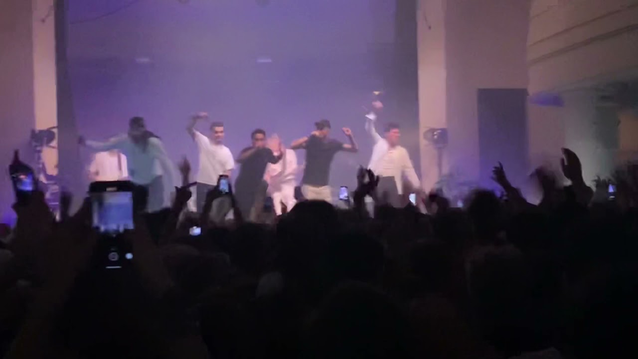 BHZ Akustik Konzert Metropol Berlin 2021 Blueberry Yum Yum Live - YouTube