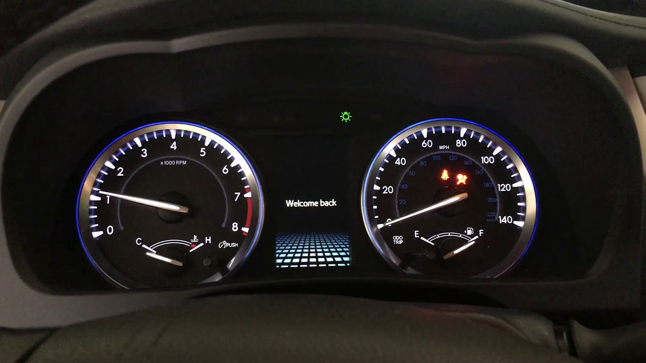 2017 Toyota Highlander SE Start Up (2017) - YouTube