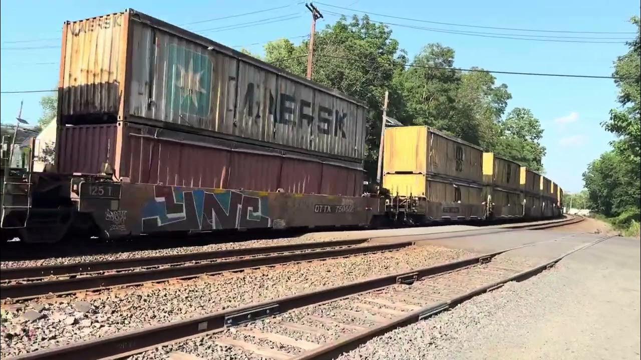 NS 1196 SD70ACe leads NS 23G through Piscataway with a Nice K5LLA and a very nice crew! - YouTube