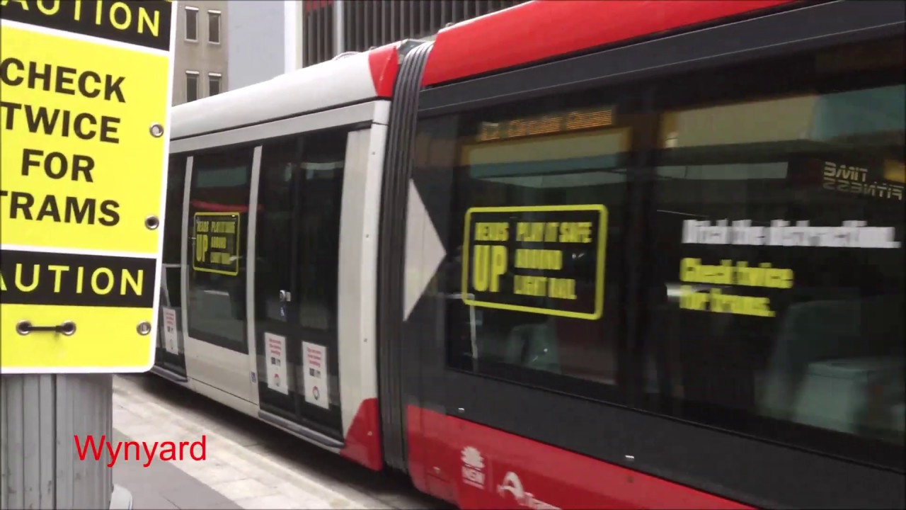 Sydney Light Rail- L2 - YouTube