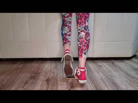 Trample mobile with my red Converse All Star and black Hunter rainboots #SOFIAARMAZZI