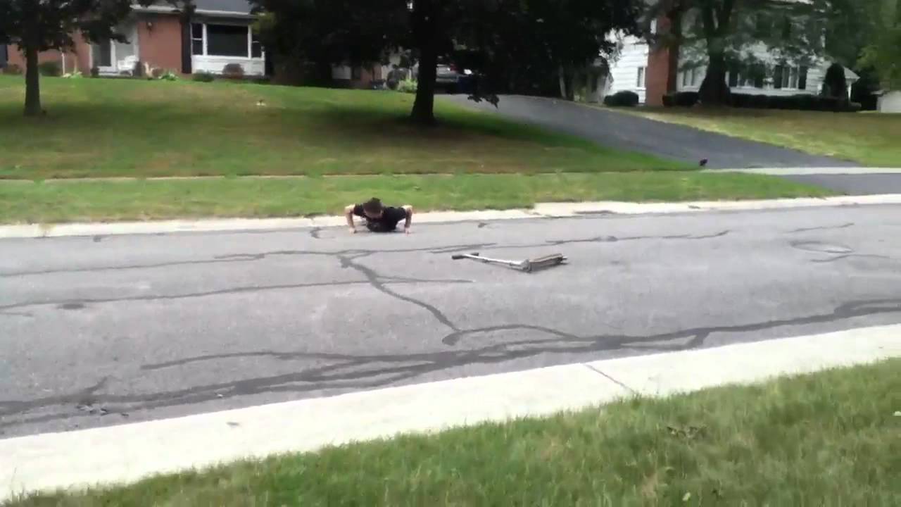 Football catch fail - YouTube