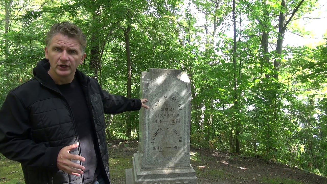 The bloody gravestone of Riverside Cemetery! - YouTube