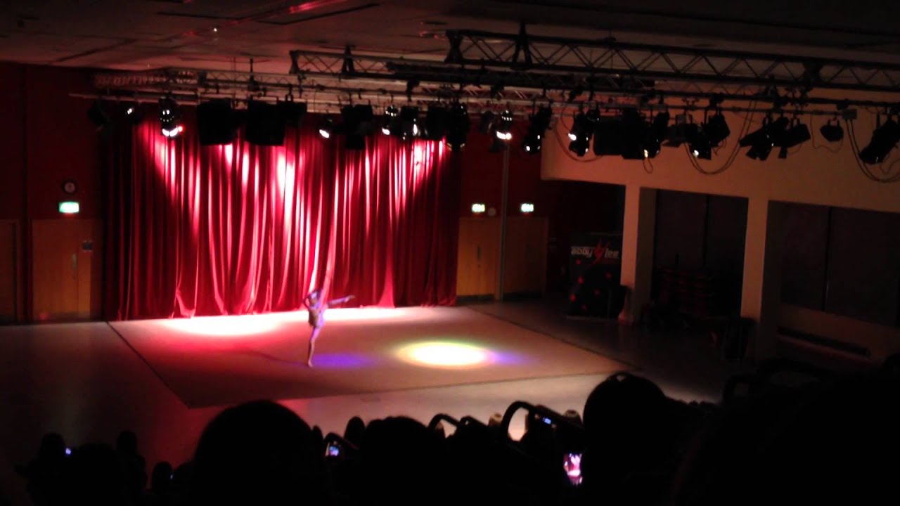 Maddies solo 'vertigo' Aldc showcase Dublin 3/3/2015 - YouTube