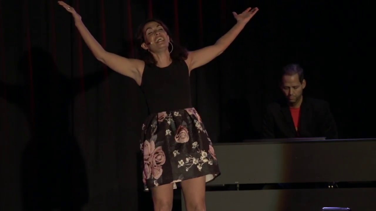 "Let`s make Österreich wieder great" - AIDA LOOS & JOHANNES GLÜCK - YouTube