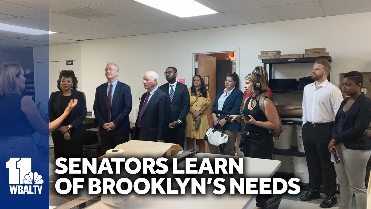 Senators tour Brooklyn in show of support - YouTube