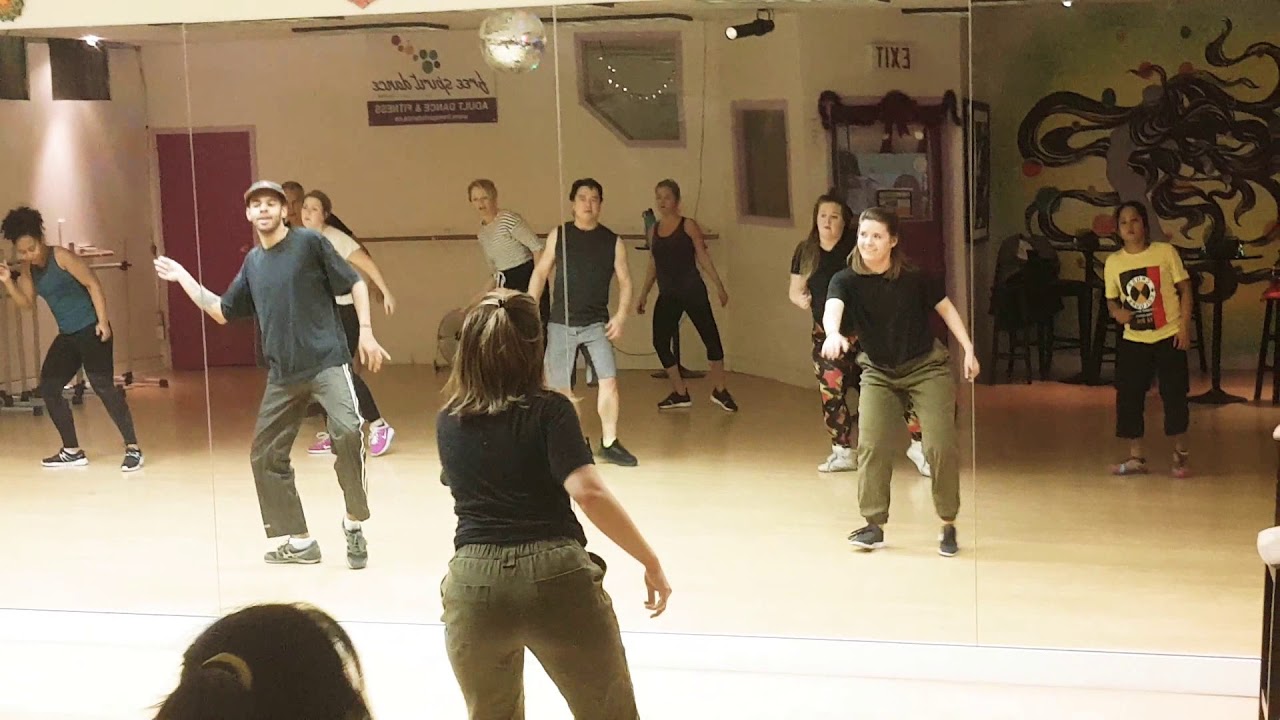 House Dance Beginner at Free Spirit Dance - YouTube