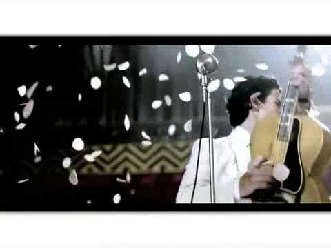 Lovebug- Jonas Brothers: Official Music Video - YouTube