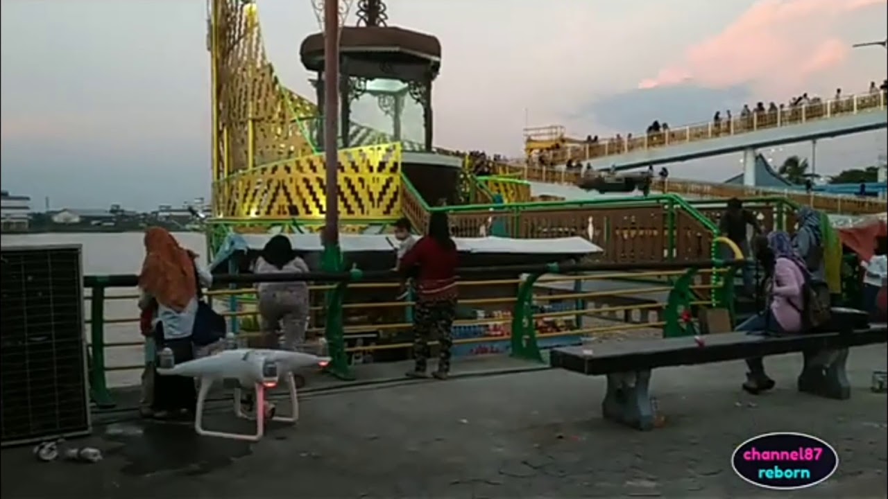 pontianak korem - YouTube