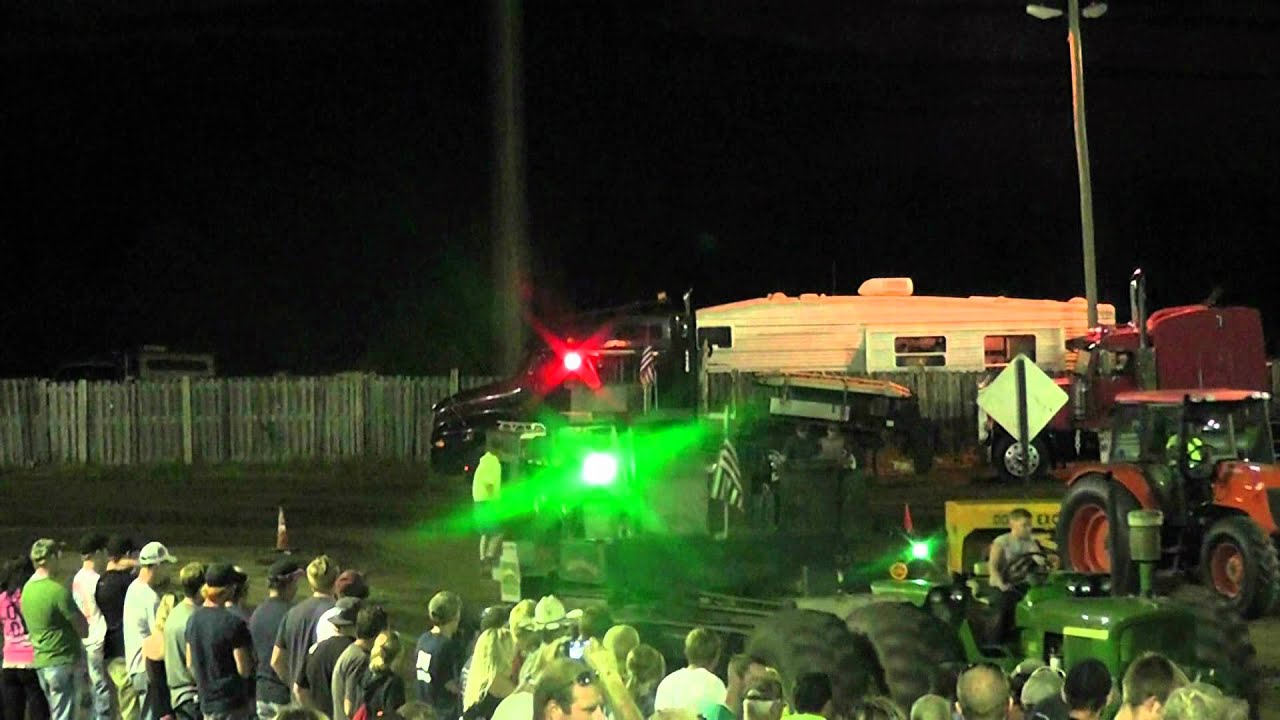 Tate Fahey Pulling at the 2012 Scott County Fair Jordan MN - YouTube