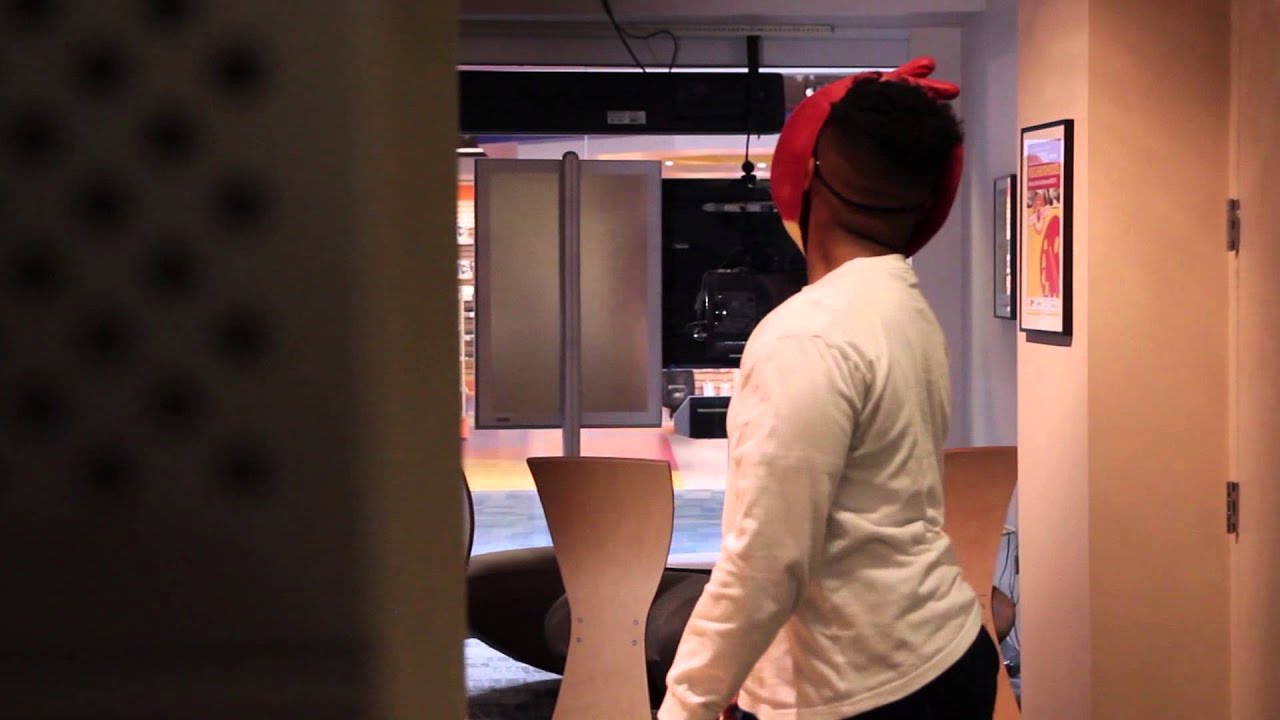 Deadpool vs Angry Bird - YouTube