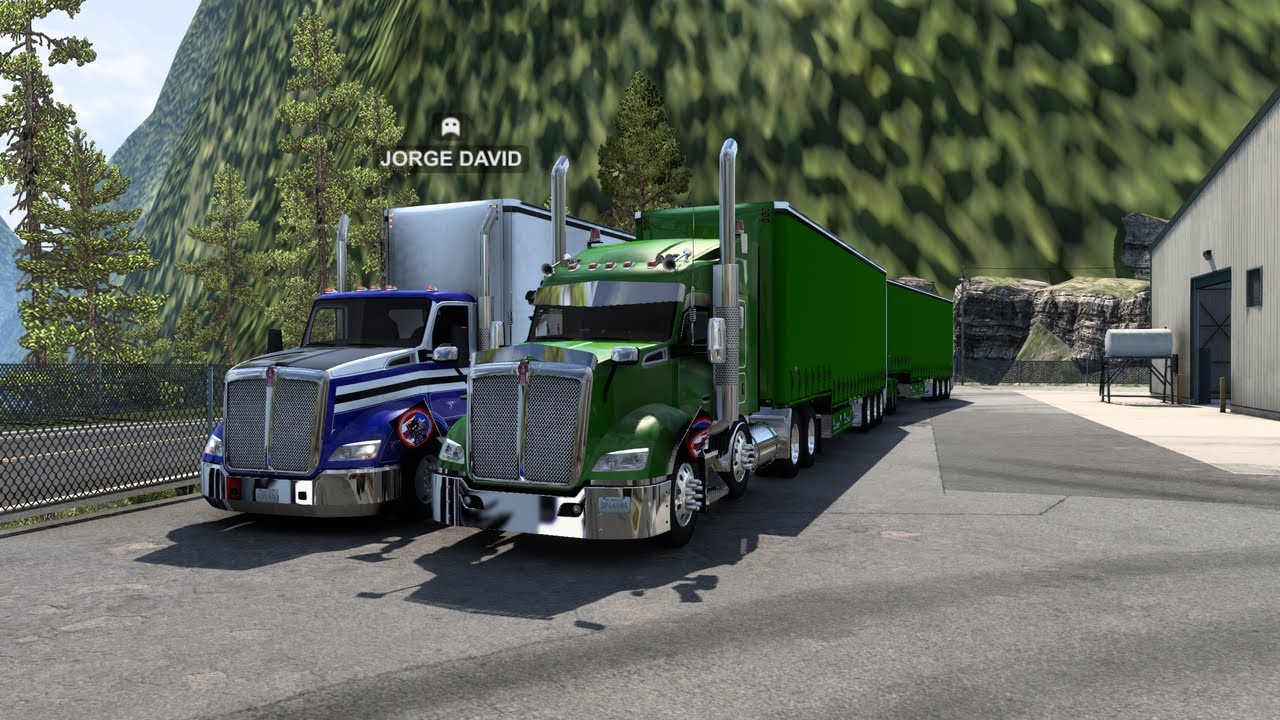 En Convoy Con La Jorge Llevando Una Kenworth T610 Por Carreteras Muy ...