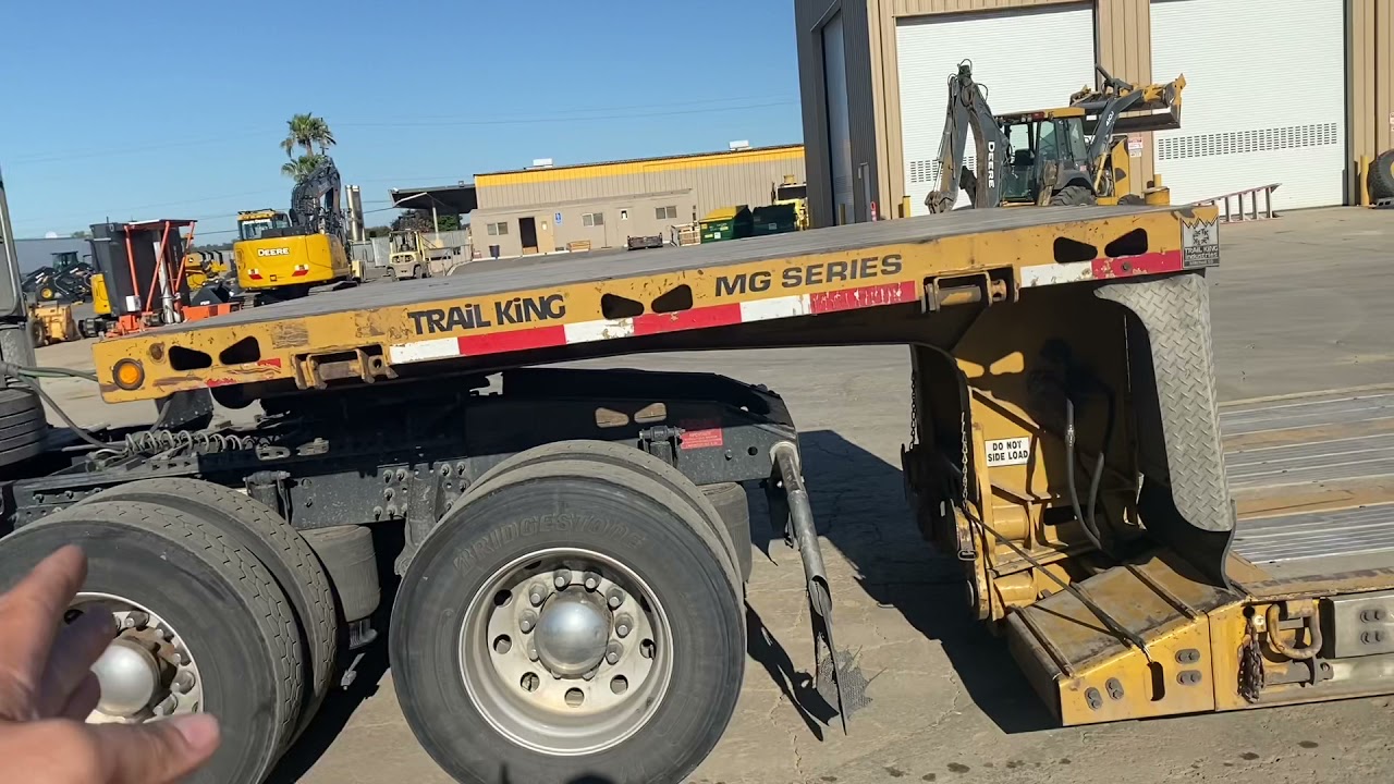 #RGN Trailer detach And loading - YouTube