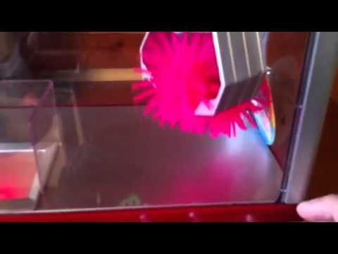 Puffer Ball Crane machine - YouTube