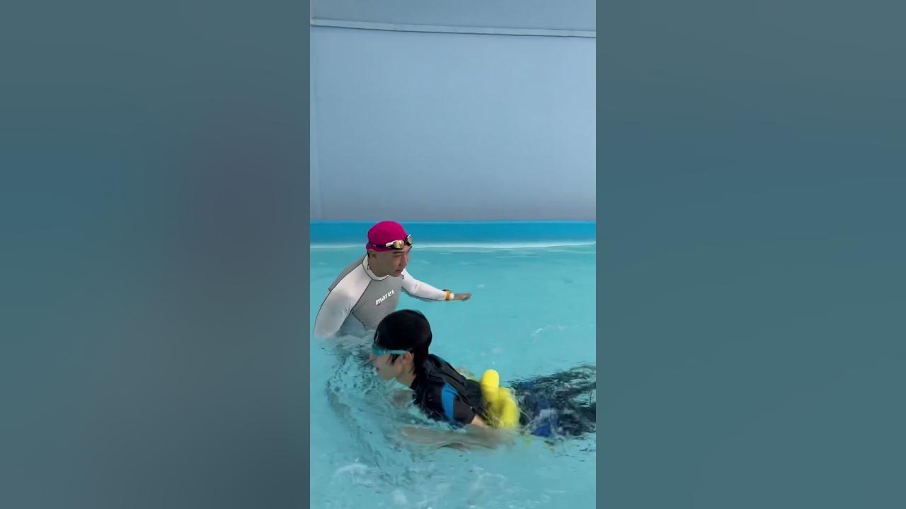 44)Sam-S1L4BR#Head up breathe,pull,head down bubble out,kick glide 5s WITH floating aids 10m ...