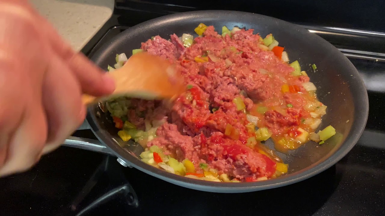 Rica Corned Beef al estilo boricua - YouTube