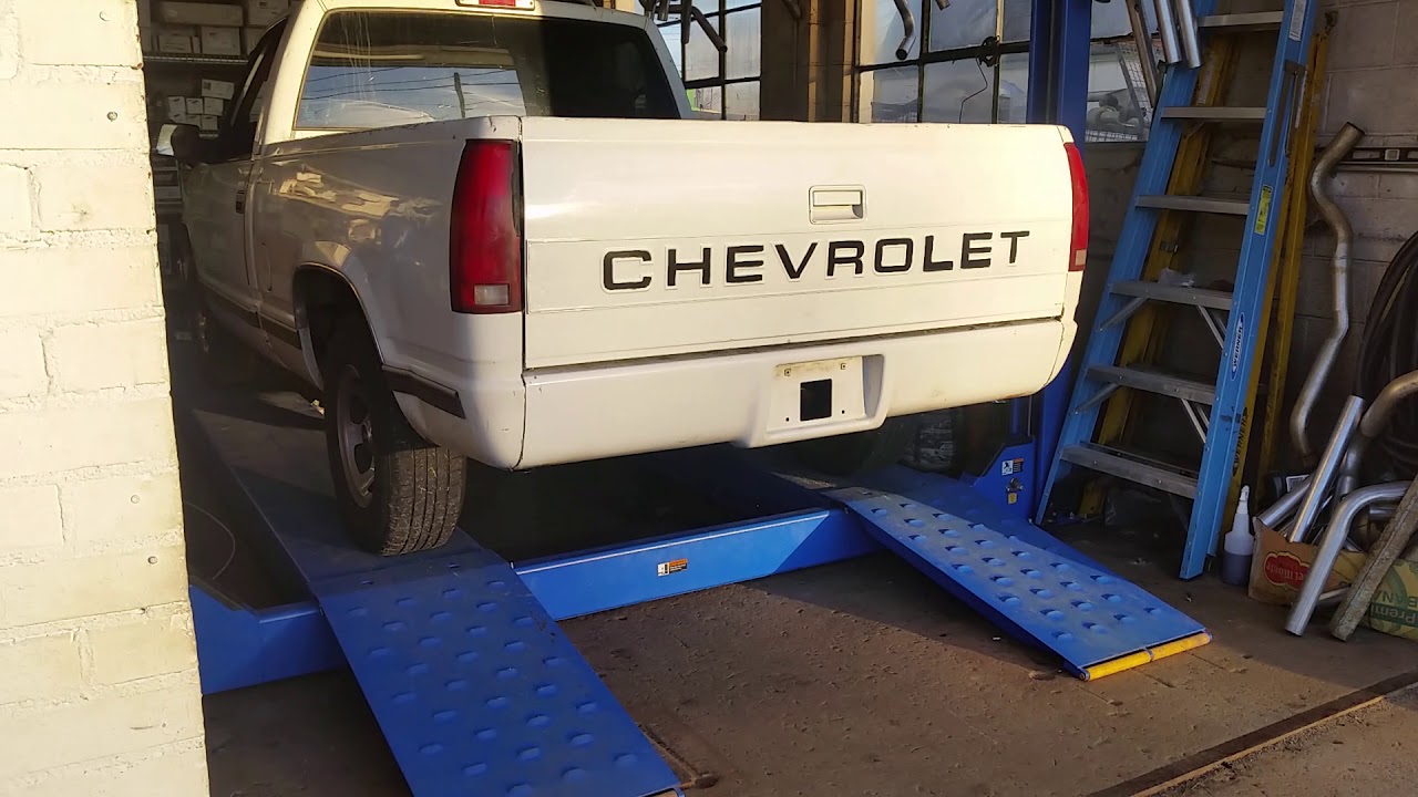 95 OBS silverado with new exhaust - YouTube