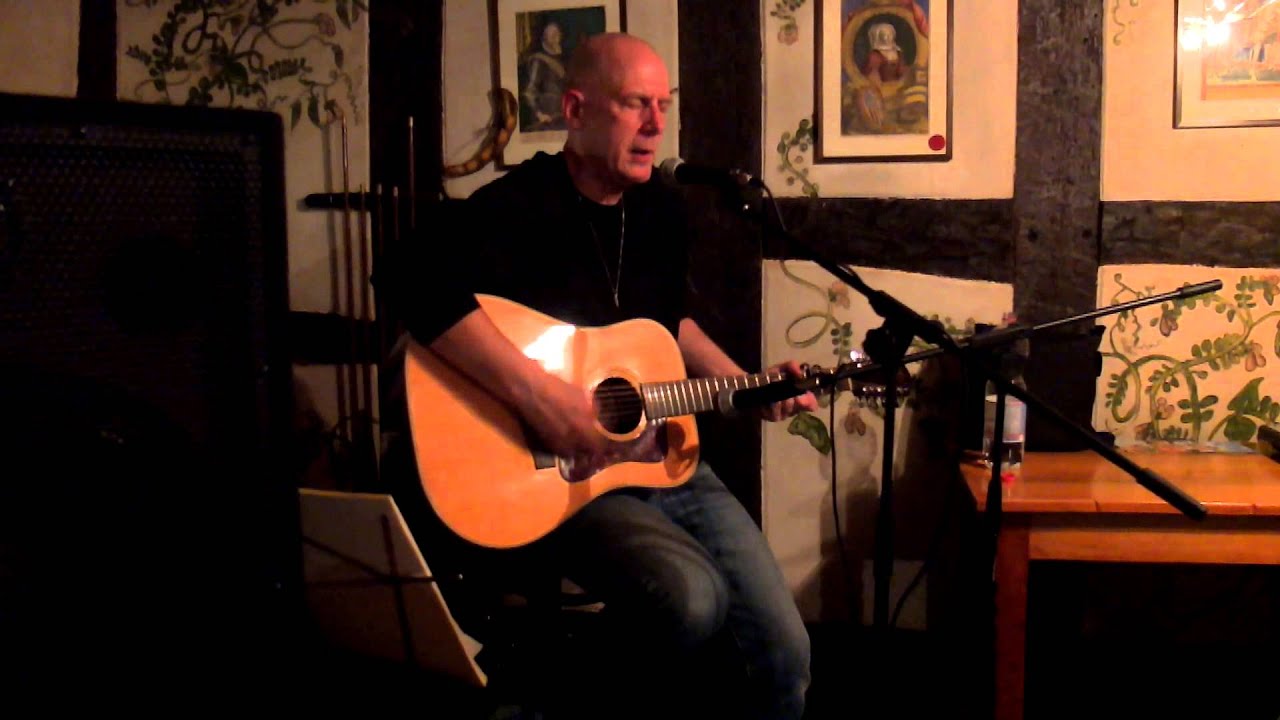 Chris Burroughs - Dillenburg - 14.05.2015 - YouTube