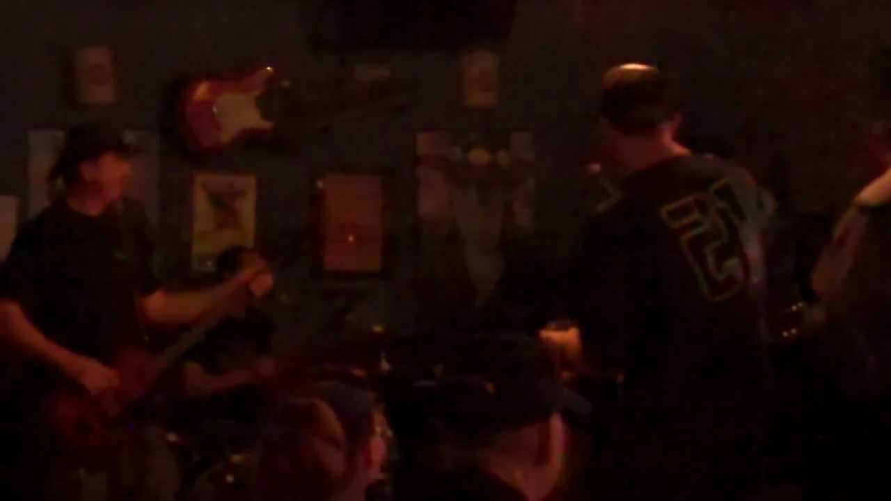 Shade 13 at Grover's Pub - YouTube
