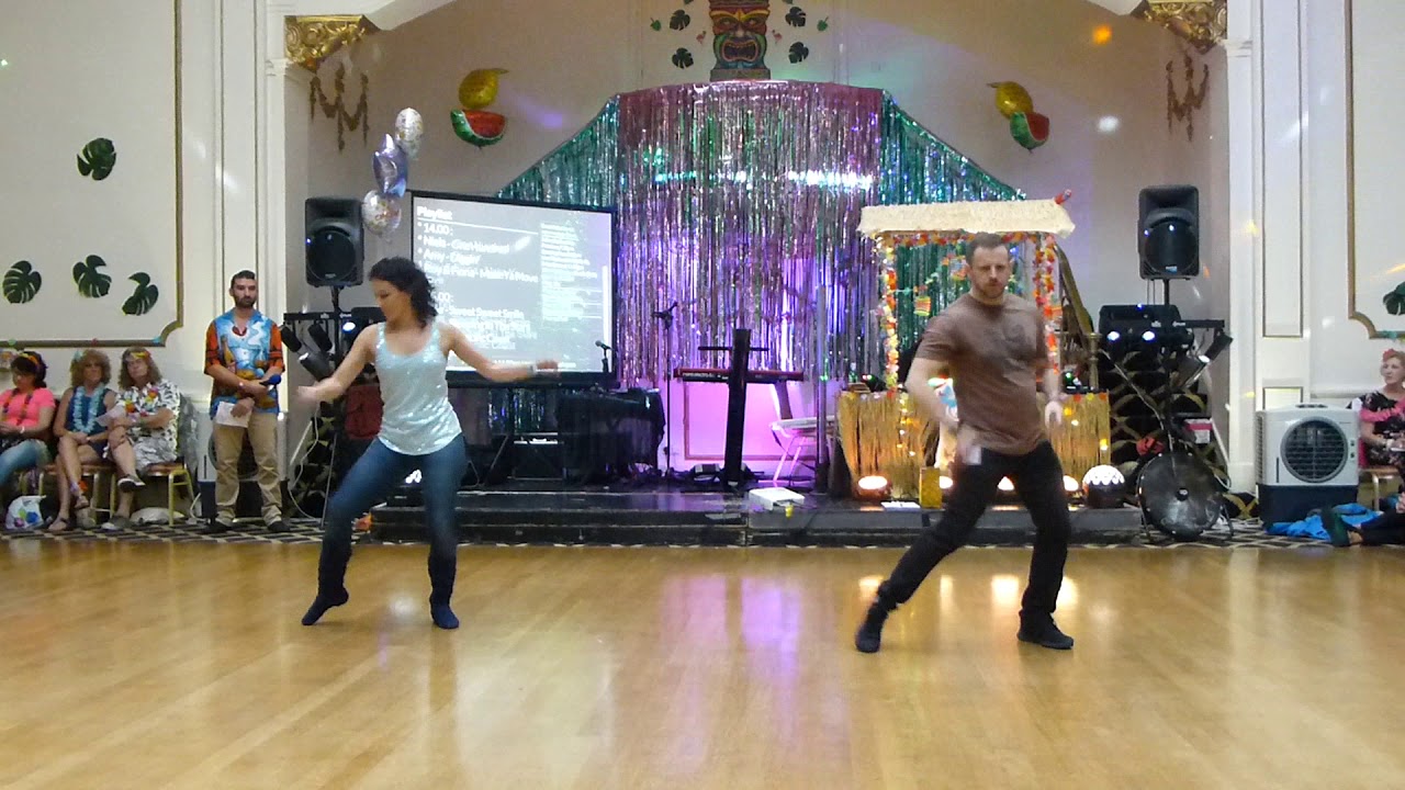 Diggin' Line Dance by Amy Glass Demo @Eurodance 2018 - YouTube