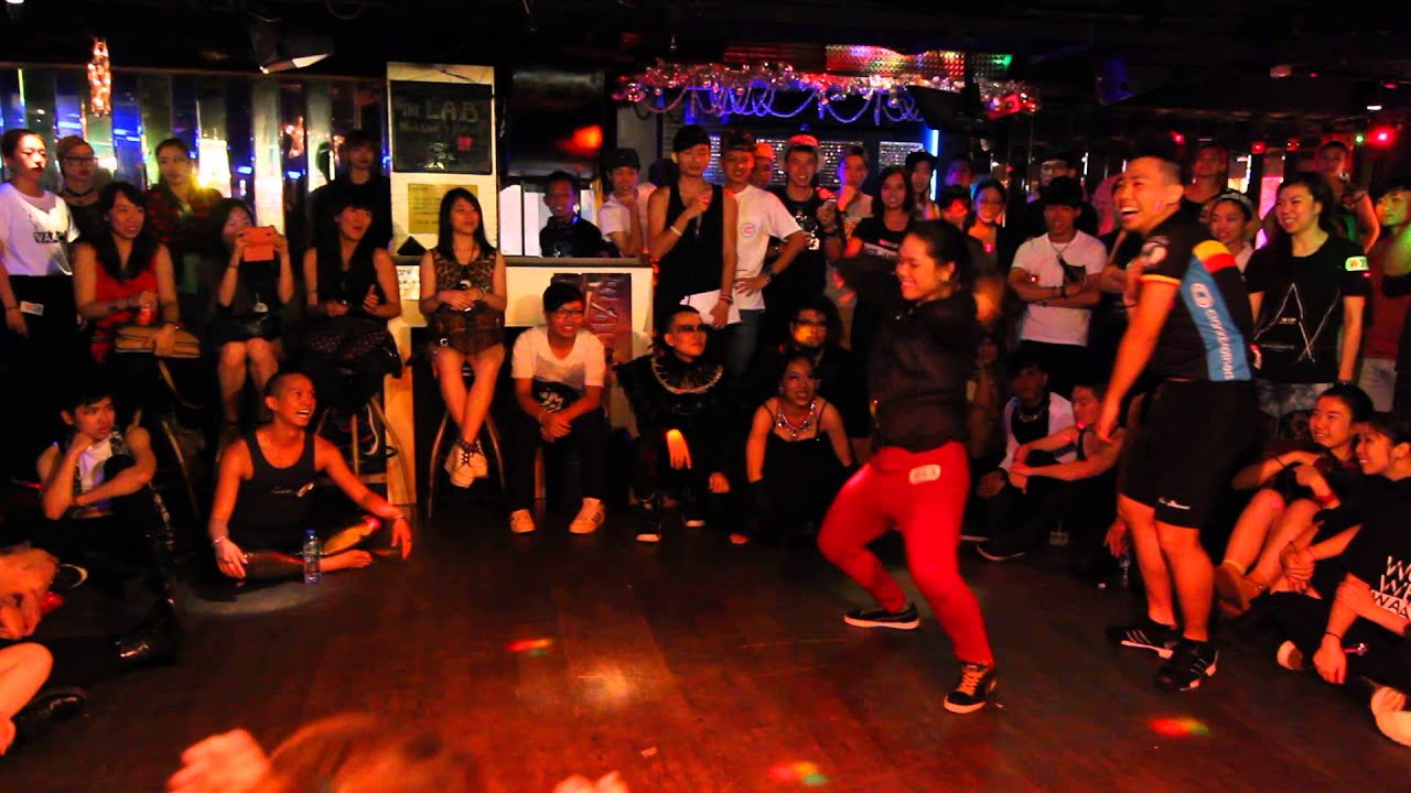 STAR WAACK 2014 [1ON1 WAACKING BATTLE PRELIMINARY E3] - YouTube