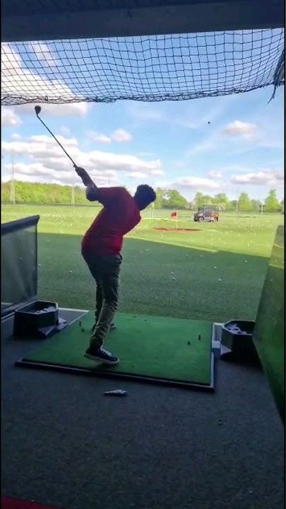 I Hit the Ball Out Of The Park - Top Golf - YouTube