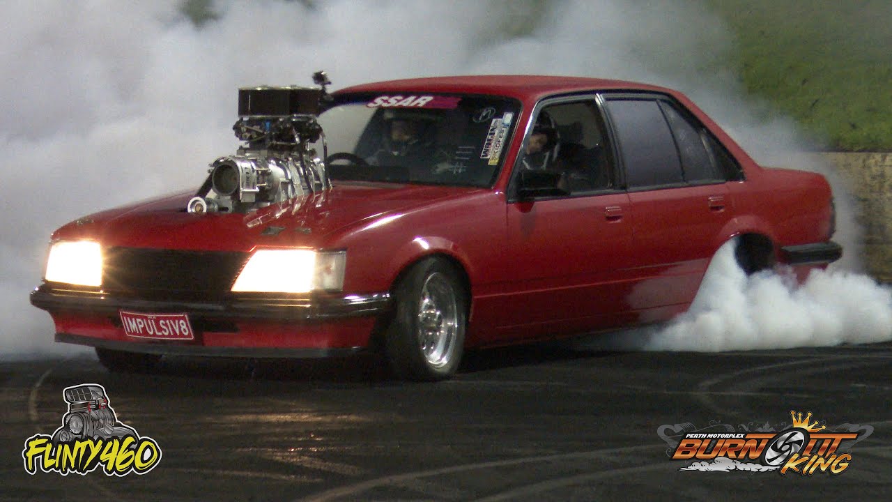 BLOWN VH COMMODORE "IMPULSIV8" AT BURNOUT KING - YouTube