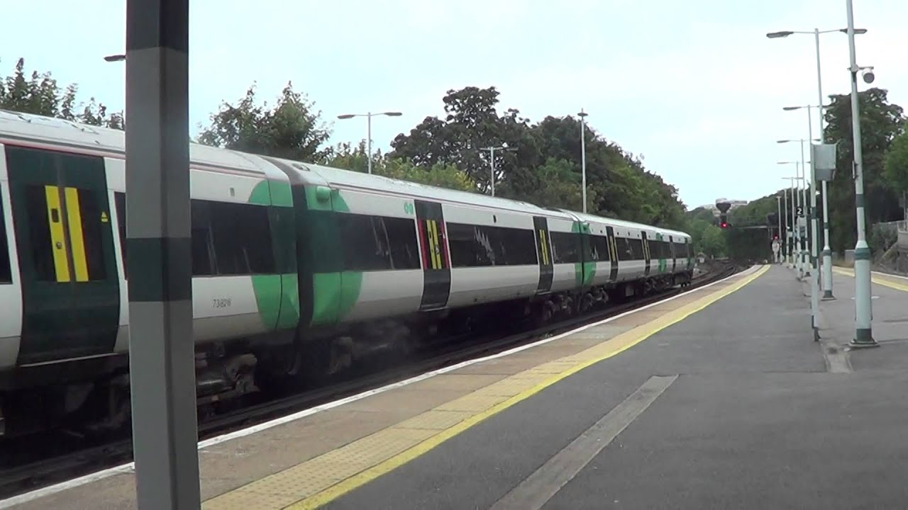 Southern Electrostar 377-426 passing Preston Park 18th August 2015 ...
